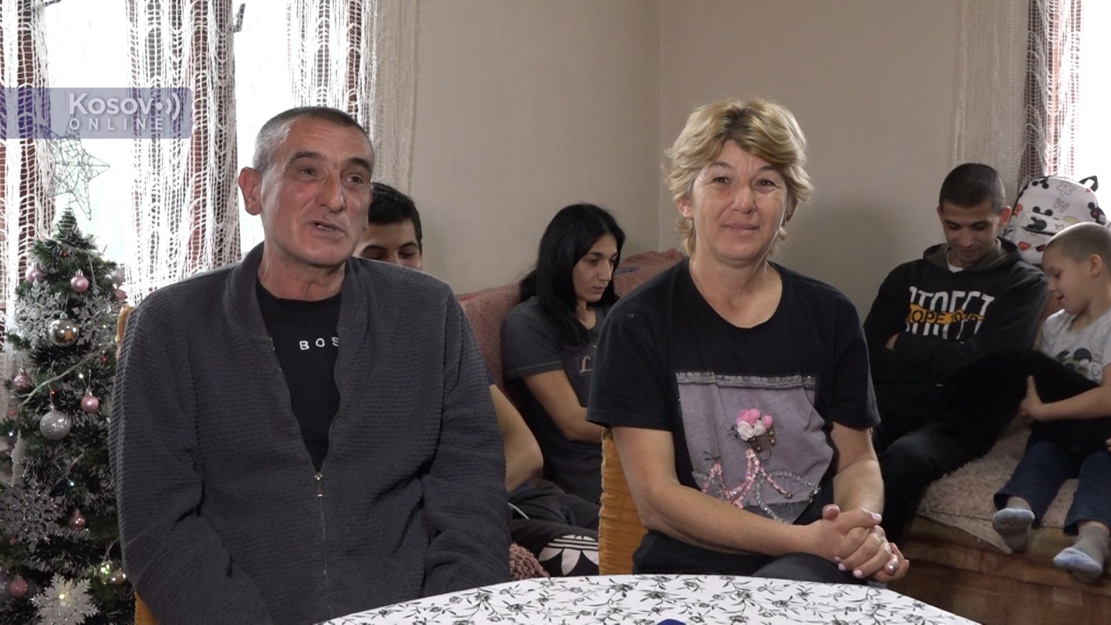 (Foto) Sedmočlana porodica Rakićević: Najveće bogatstvo porodica i deca ...