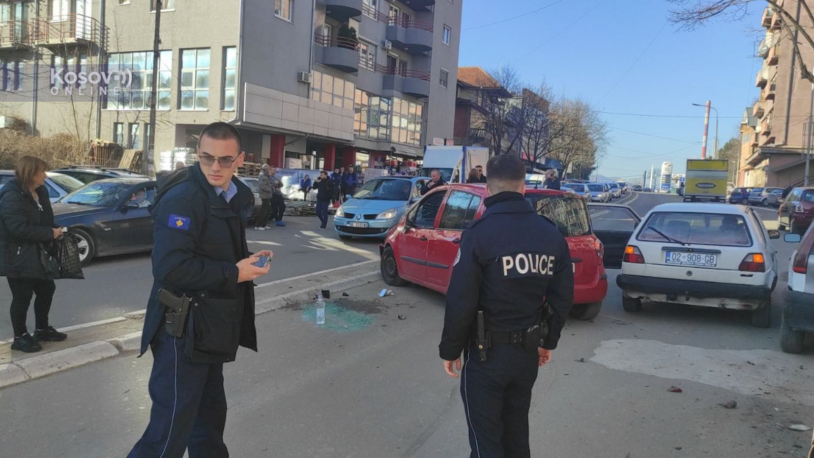 U saobraćajnoj nesreći u Severnoj Mitrovici povređene dve osobe - Kosovo Online