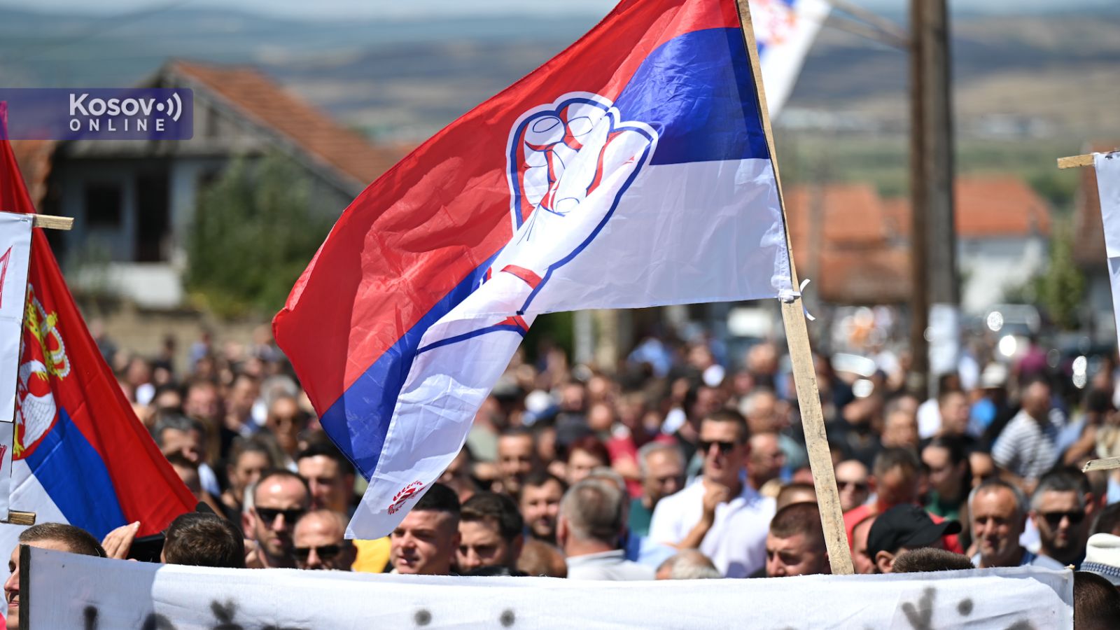 Protest Srba u Pasjanu, traže zaštitu Kfora i međunarodne zajednice ...