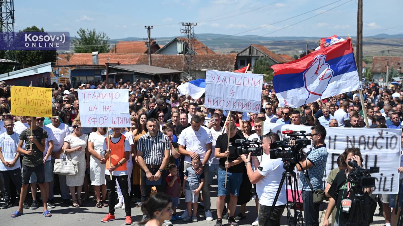 Protest Srba u Pasjanu, traže zaštitu Kfora i međunarodne zajednice ...