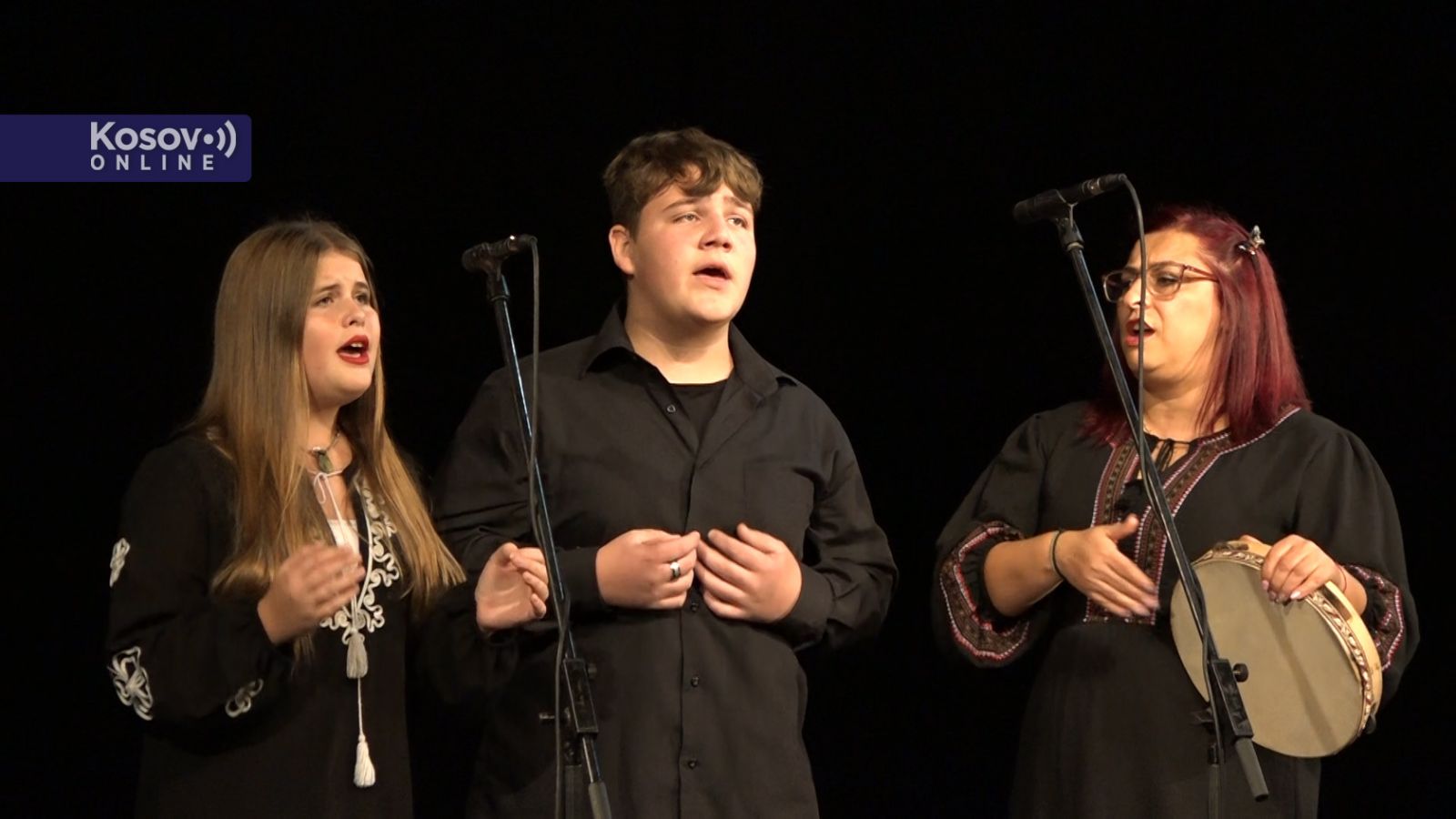 (Foto) Festival srpskih tradicionalnih pesama i igara „Izvor“ održan u ...