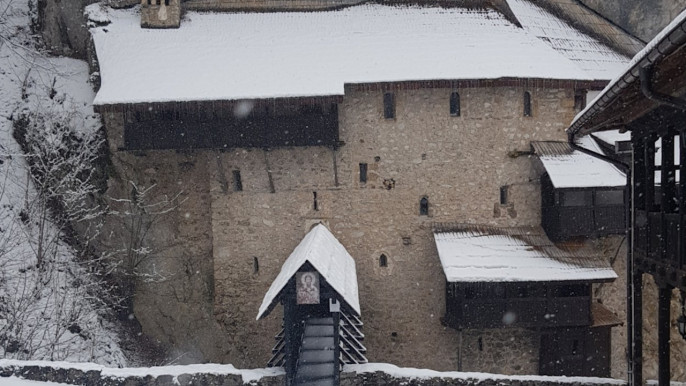 Manastir Crna reka odoleva vekovima - Kosovo Online