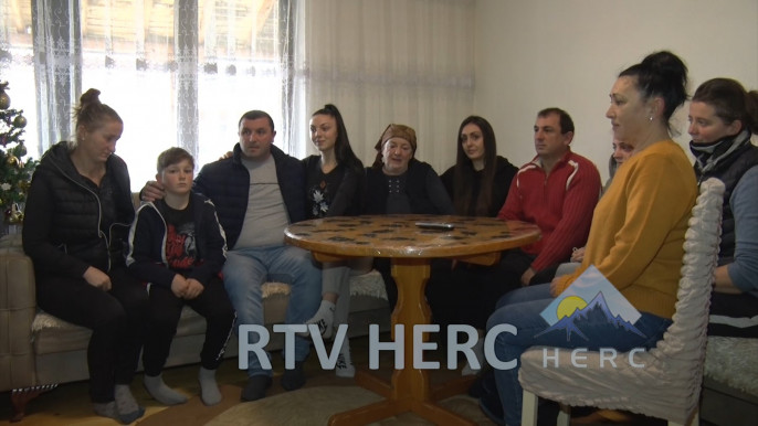 Family and friends welcomed Stefan with tears and hugs: We are grateful ...