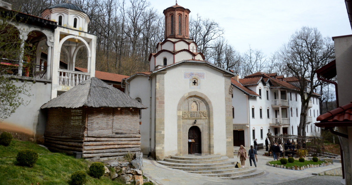 Manastir Draganac kod Gnjilana obeležio slavu - Kosovo Online