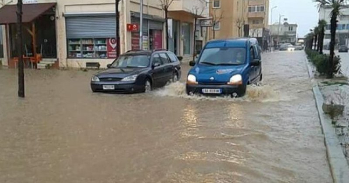 Skadar: Obilne padavine poplavile grad - Kosovo Online