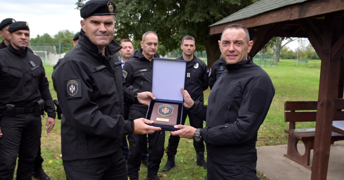 Vulin: U toku prijem u SAJ, intenzivno opremanje najelitnije jedinice ...