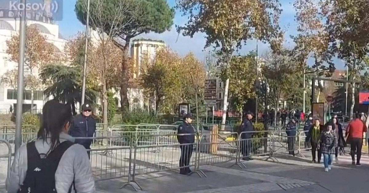 A state of siege in Tirana: The police blocked the center, the ...