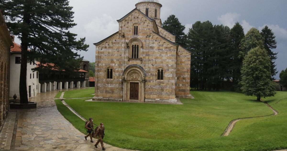 Manastir Visoki Dečani: Istorija se često ponavlja - Kosovo Online