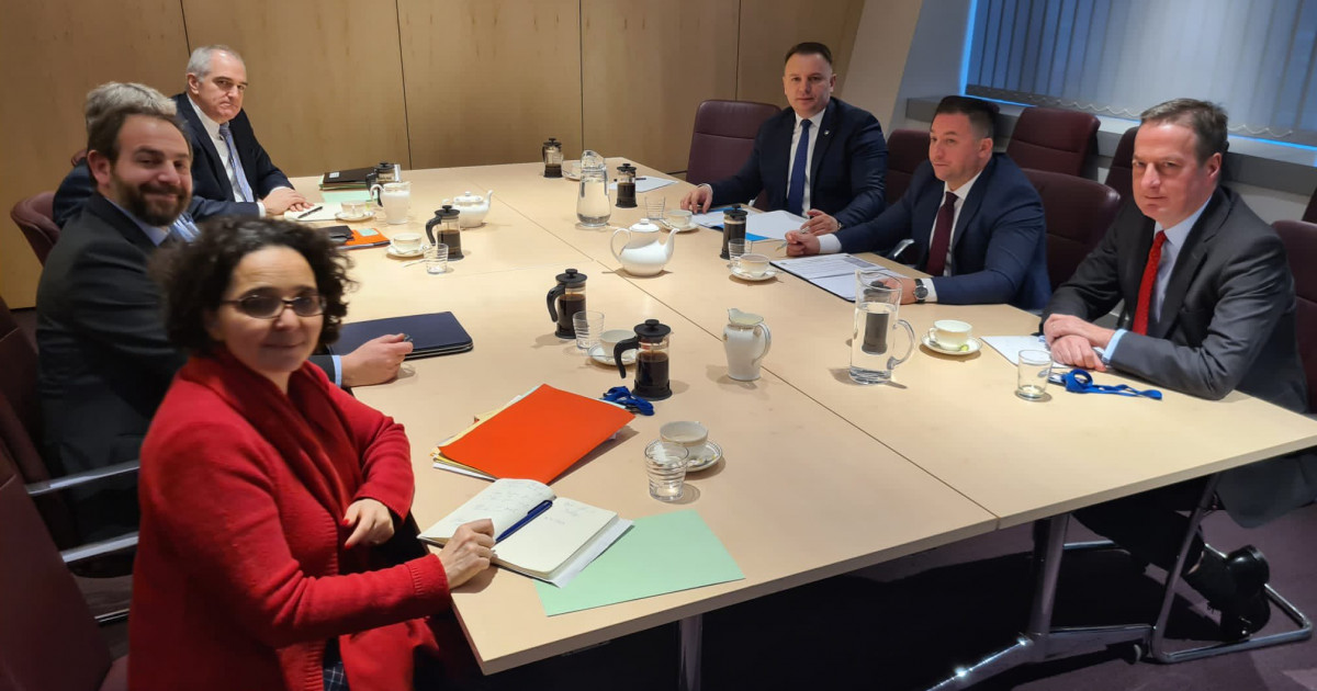 Mehaj sa ambasadorom Kverijem o ulozi Kfora na Kosovu - Kosovo Online