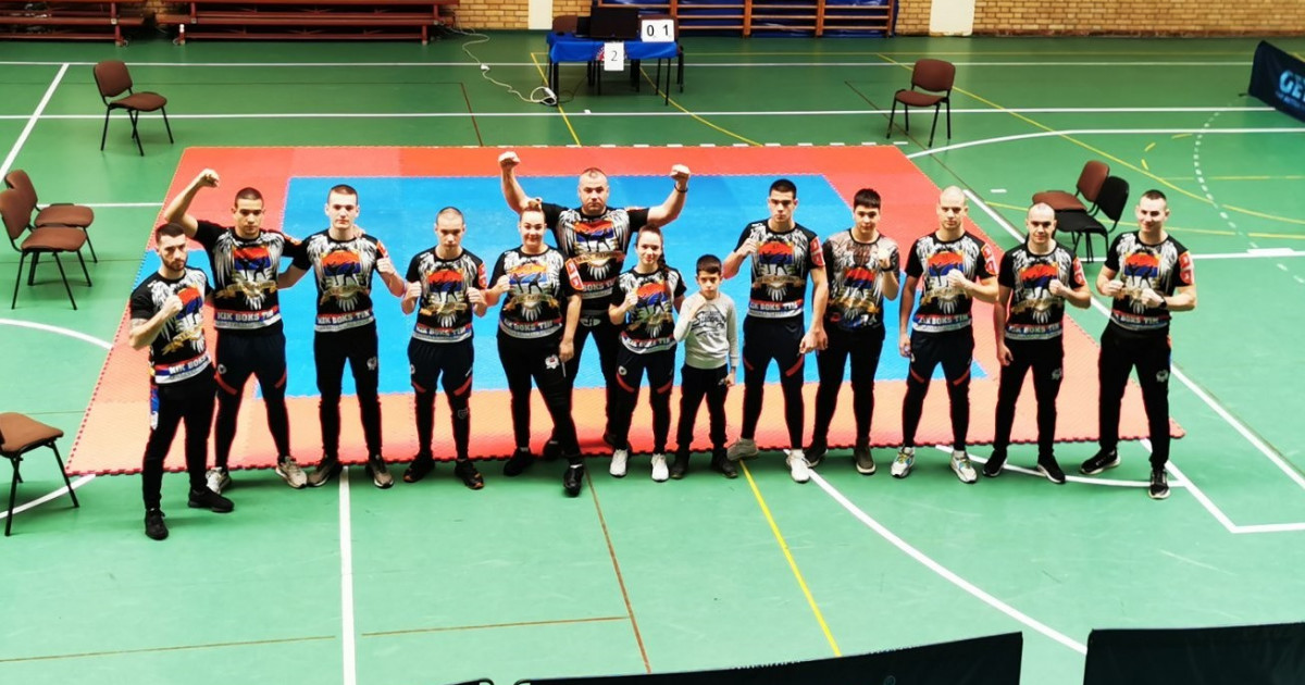 Četiri medalje za Kik boks klub "Kosovska MItrovica" na prvenstvu u ...