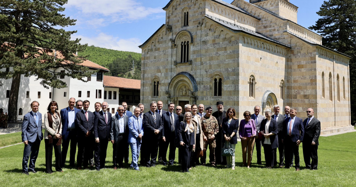 Iguman Sava obavestio diplomate o problemima sa kojima se susreće SPC ...