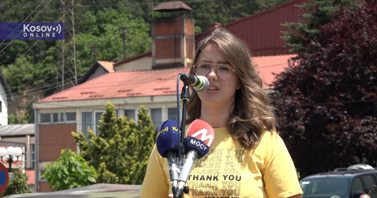 A valedictorian Petra Vuckovic: Only during peace we can be happy ...