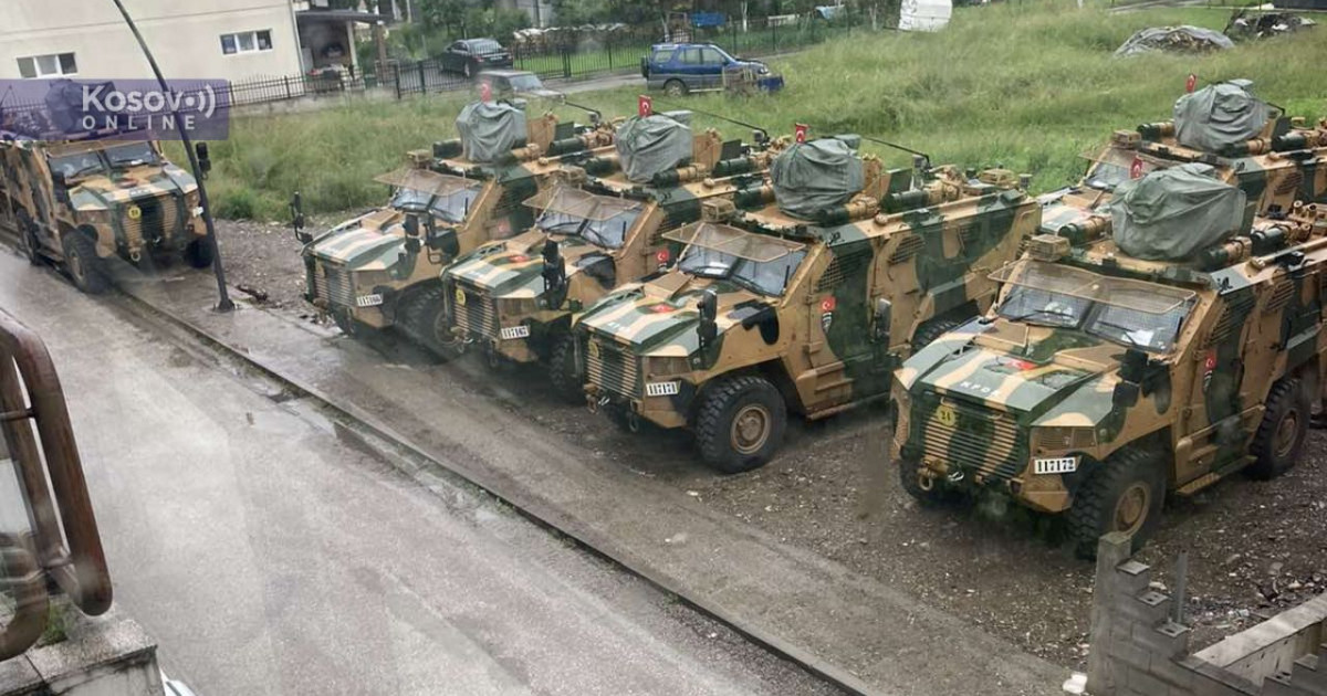 Turski vojnici stigli u Zubin Potok - Kosovo Online