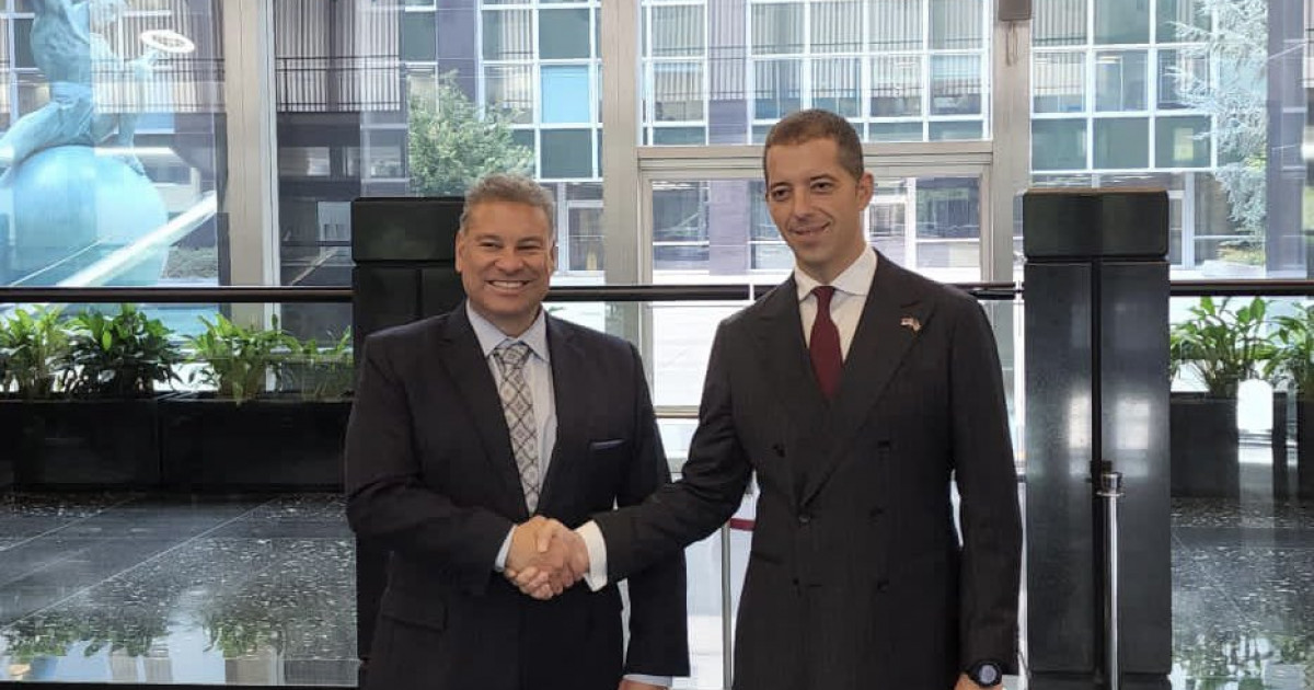 Djuric with Escobar on dialogue, pointed out the daily harassment of ...