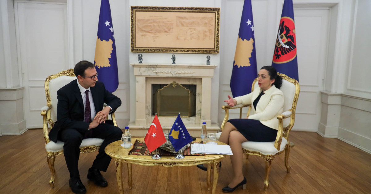 Osmani sa turskim ambasadorom o produbljivanju bilateralne saradnje - Kosovo Online