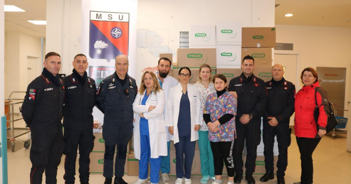 Kfor donirao medicinsku opremu pedijatrijskom odeljenju prištinske bolnice - Kosovo Online