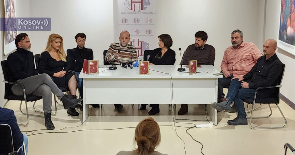 Ekipa predstave „Top je bio vreo“ pred sutrašnju premijeru u Domu ...