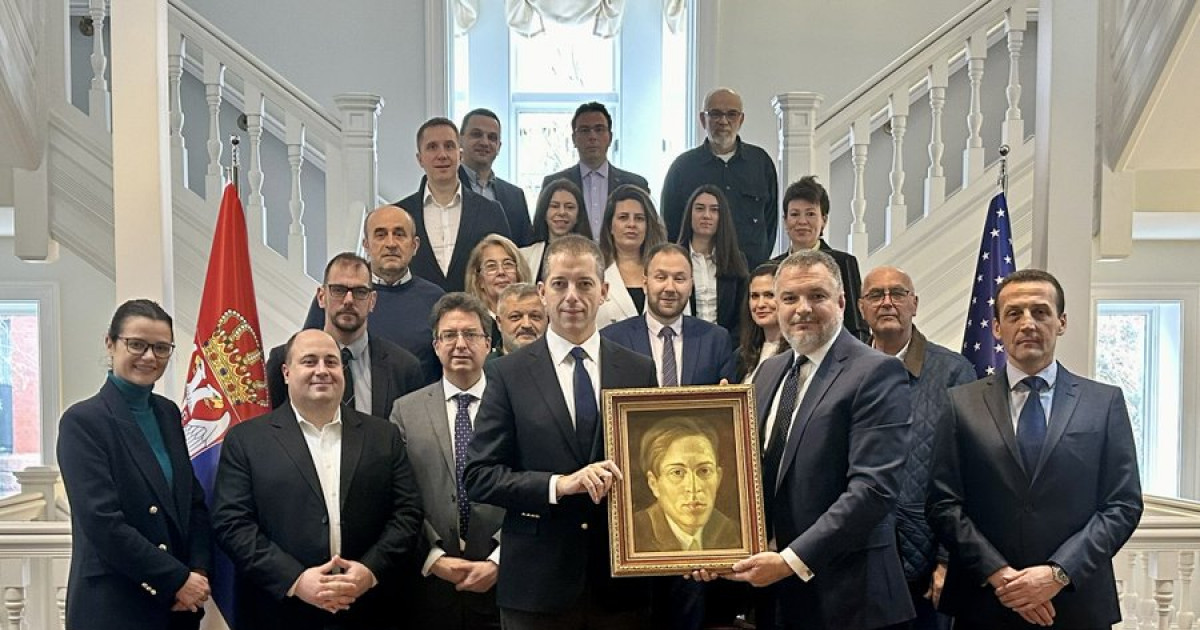Đurić poklonio Amabasadi Srbije u SAD portret Rastka Petrovića: Nit ...