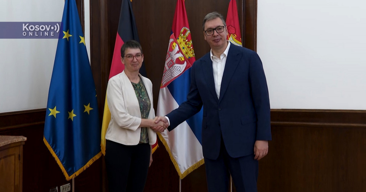 Vučić sa Konrad: Jednostrani potezi Prištine vode do opasne eskalacije ...