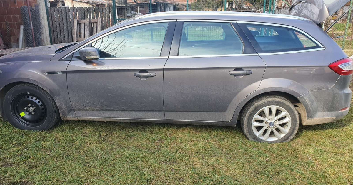 Srpska lista: Probušene gume na vozilu predsednika PO Vučitrn Milana ...