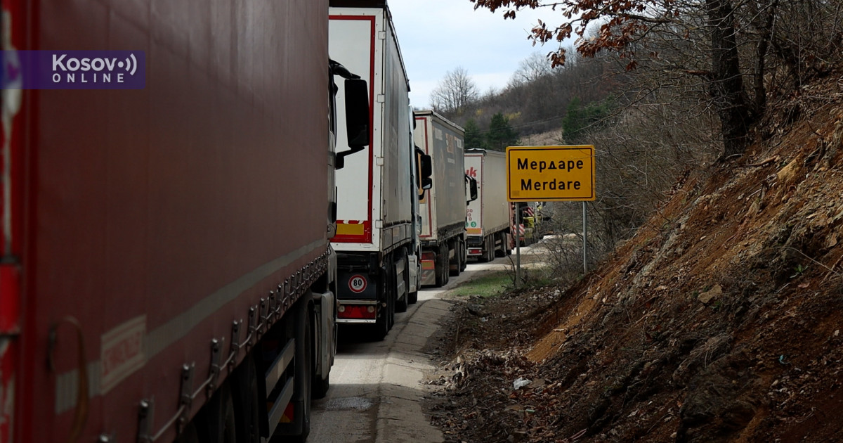 Despite partial approval for Serbian goods, kilometer-long truck queues ...