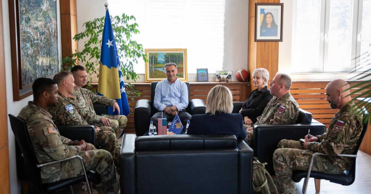 Kfor: Komandant Regionalne komande - Istok sa Hetemijem o bezbednosti na Kosovu - Kosovo Online