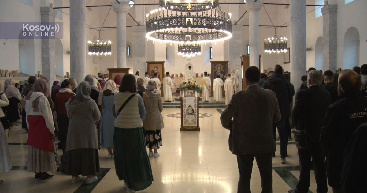 Liturgijom i svečanom akademijom Prizrenska Bogoslovija obeležila slavu ...