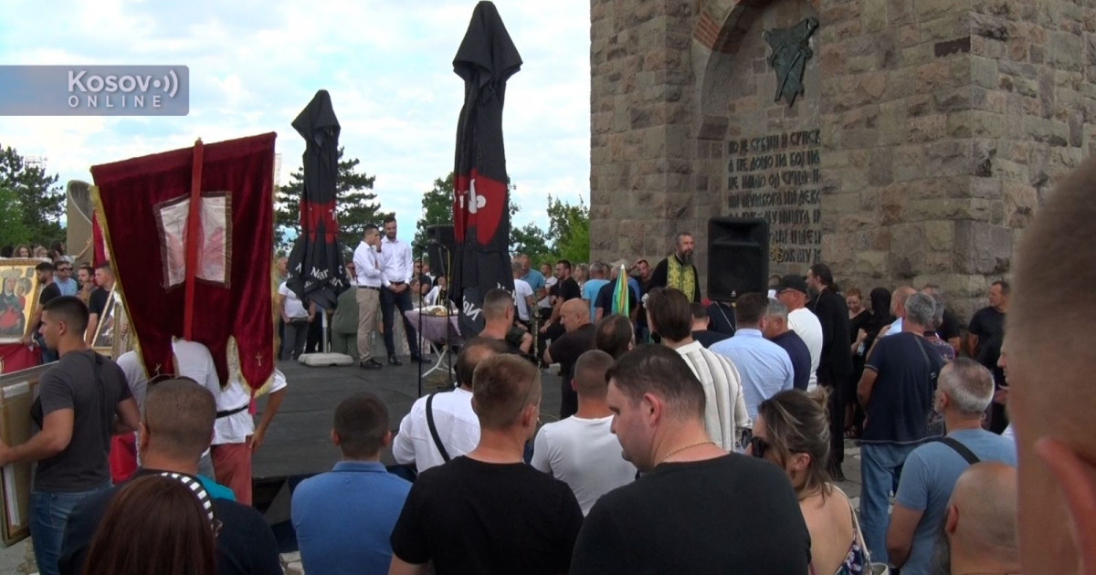 Episkop Jovan služio parastos kosovskim mučenicima na Gazimestanu: Kada ...
