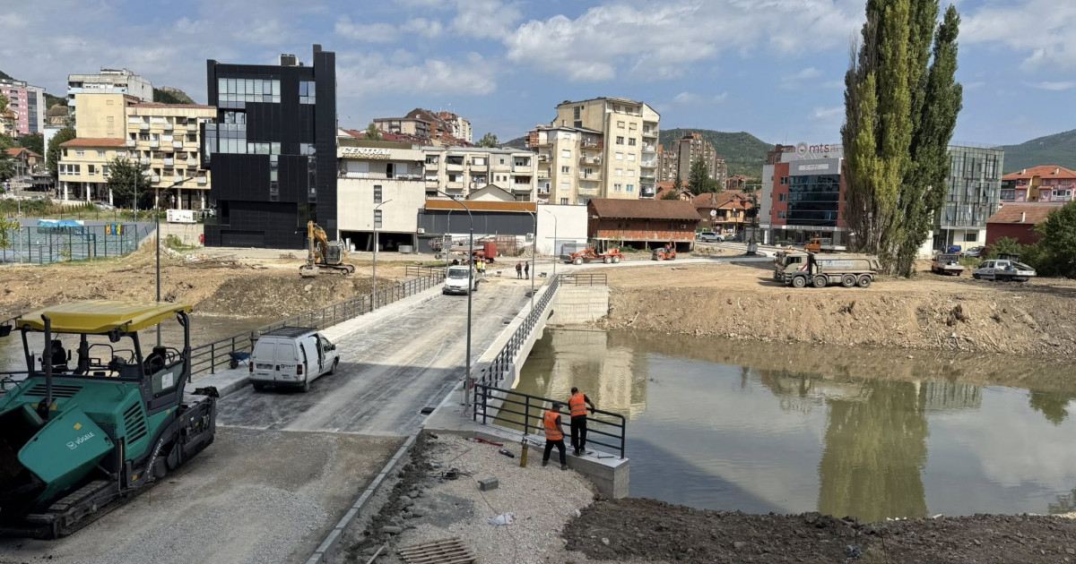 Durmishi: Asphalt paving of the new bridge over the Ibar has begun ...