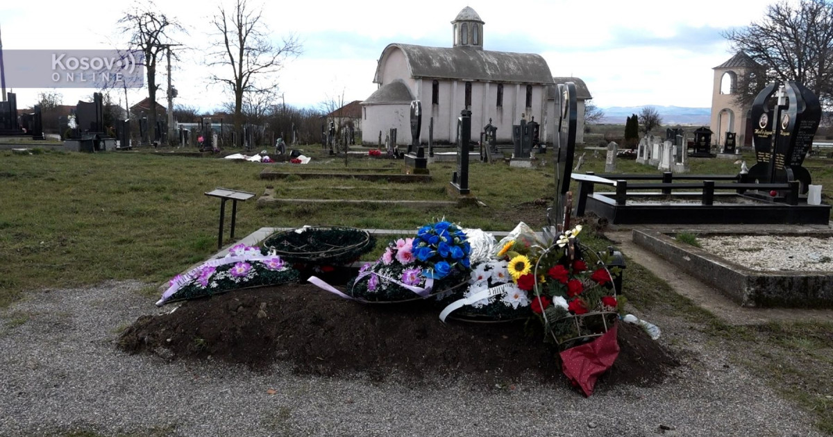 Flamuri u hoq përsëri nga varri i Ivica Taliq në Skulanevë pranë ...