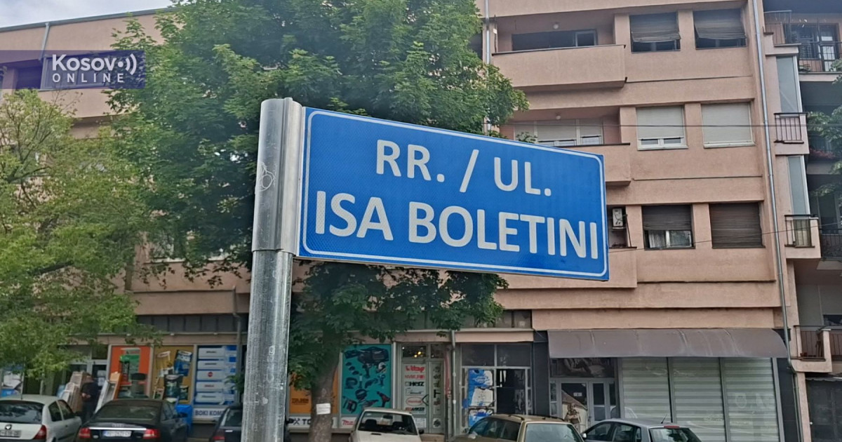 (Video) Uklonjena tabla sa Đinđićevim imenom u Severnoj Mitrovici ...